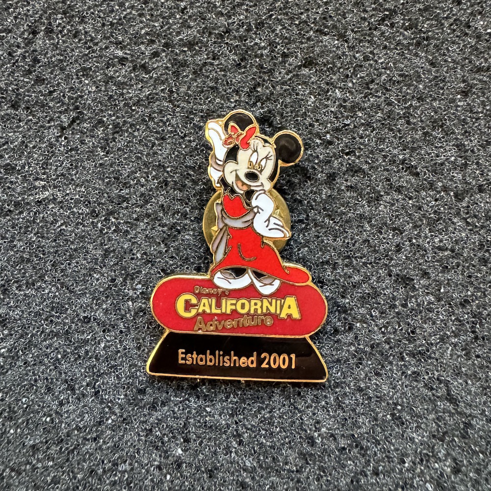 Minnie Formal Series Pin - Disney Pins Blog