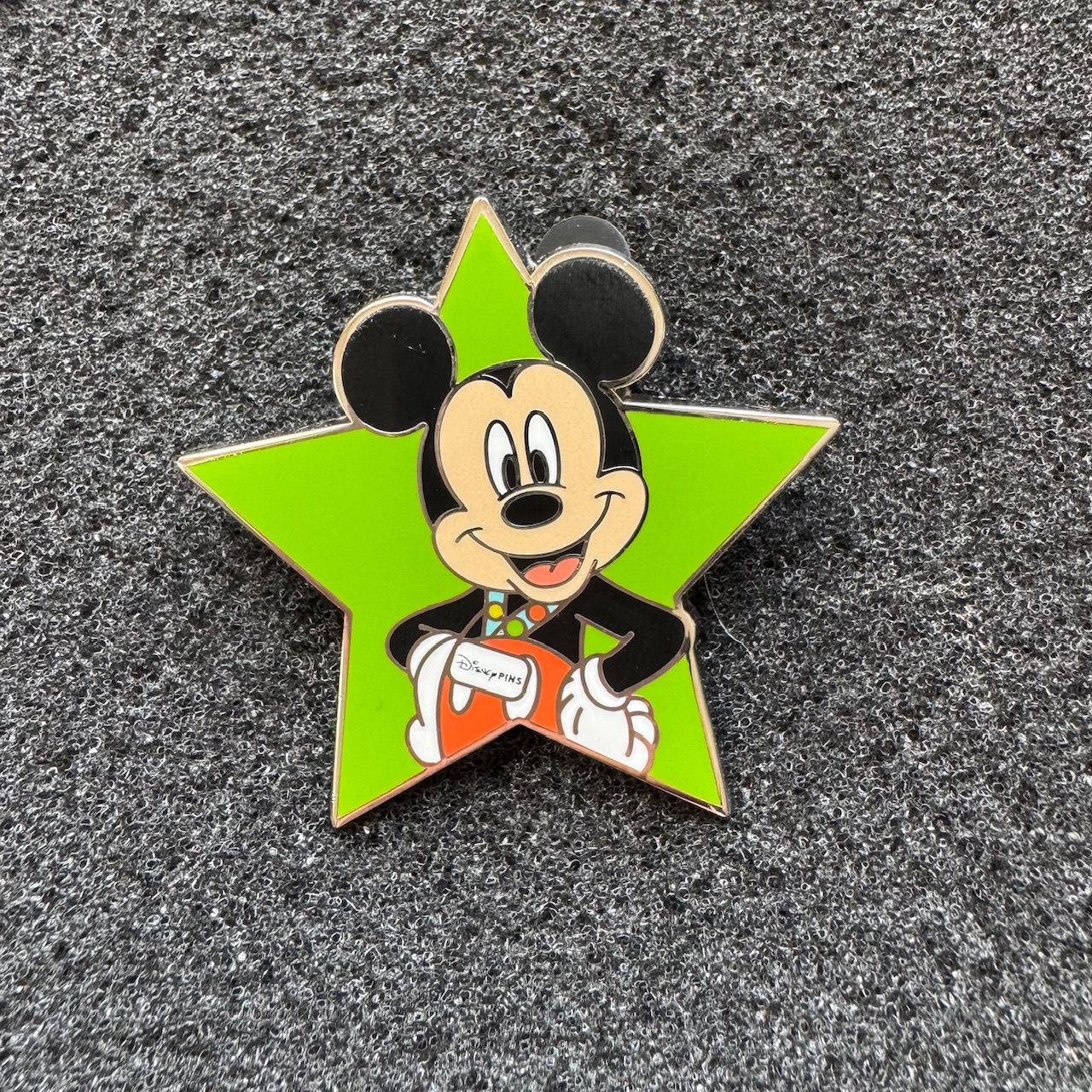 Mickey Mouse Green Star Pin - Disney Pins Blog