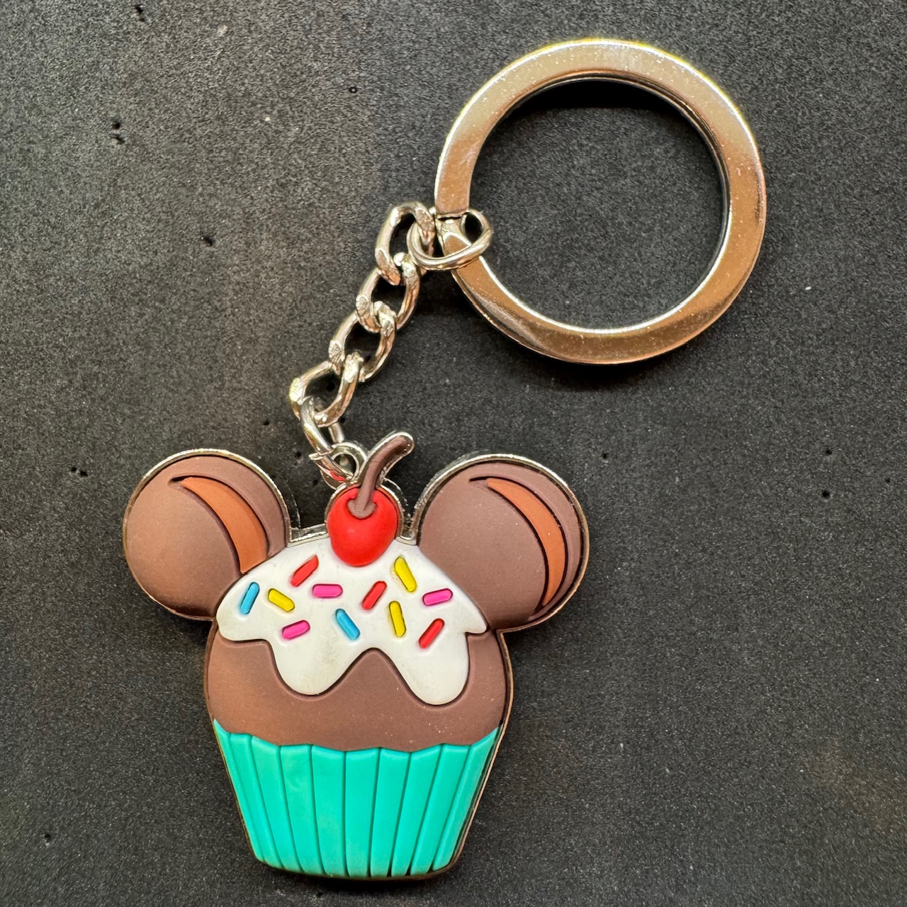 Mickey Mouse Green Cupcake Keychain - Disney Pins Blog
