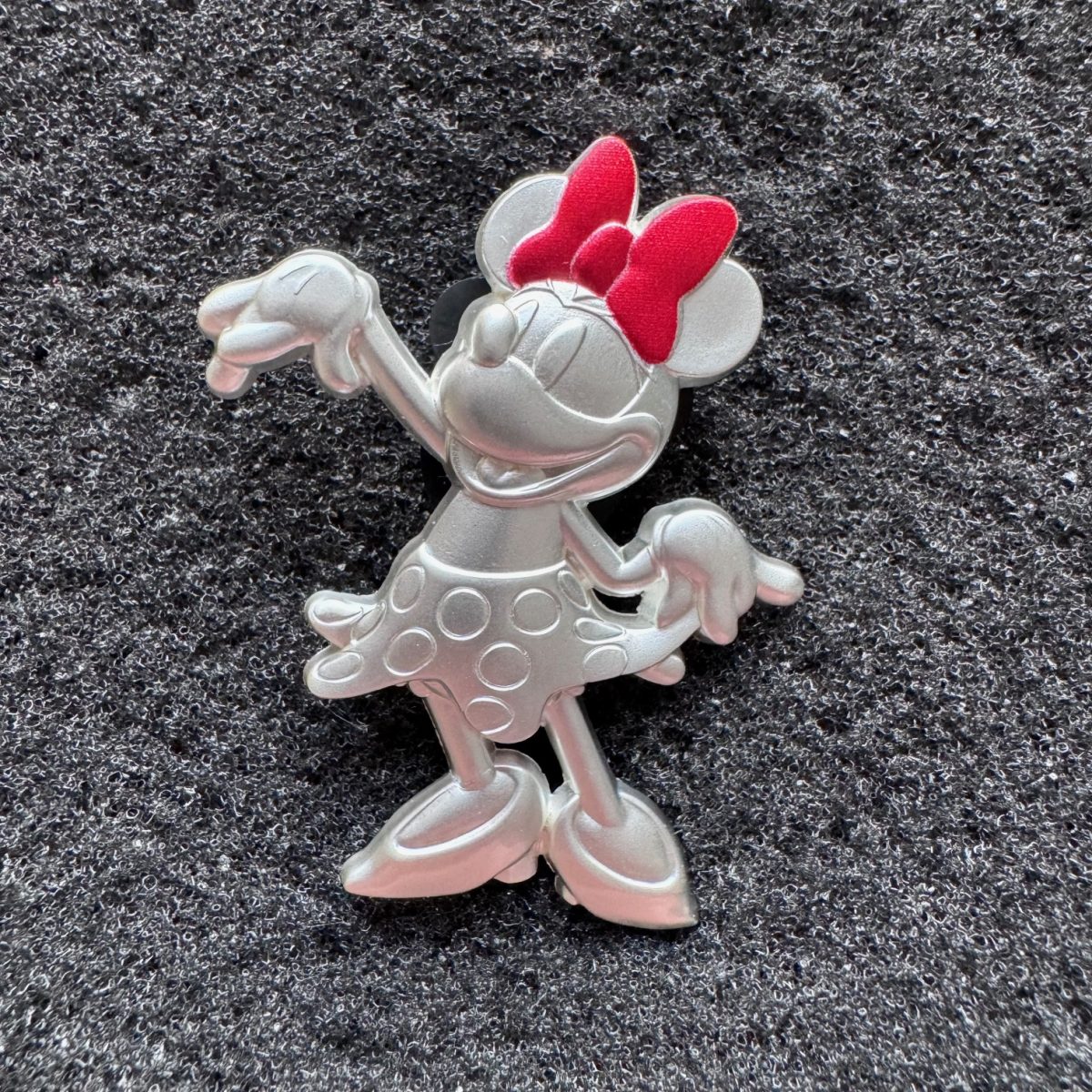 Minnie Mouse Disney 100 Platinum Characters Pin - Disney Pins Blog